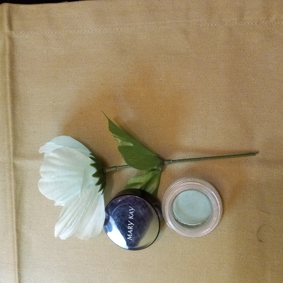 Mary Kay | Makeup | Mary Kay Seafoam Whipped Eye Color Pastel Shade ...
